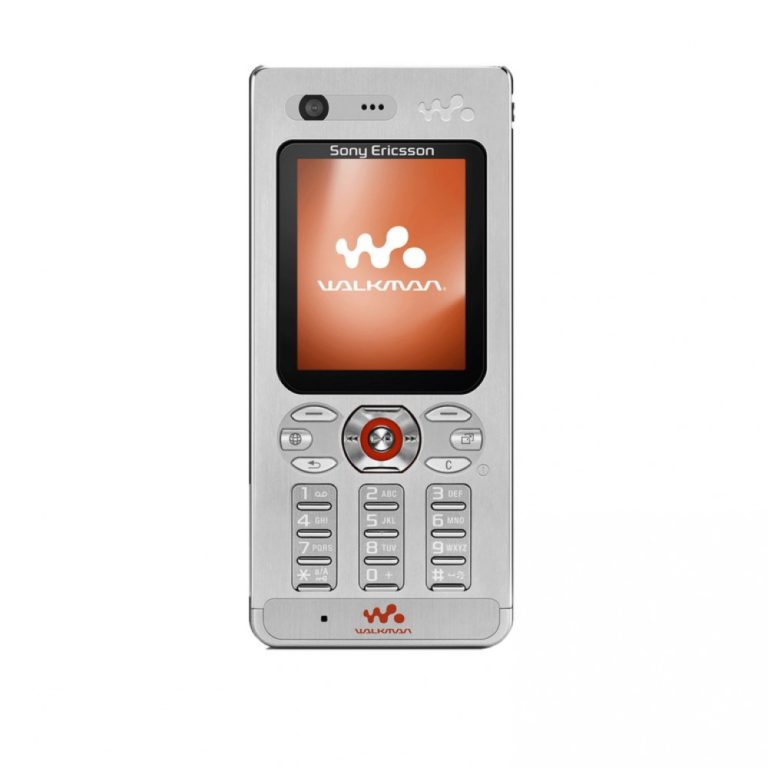 Sony Ericsson W880i — RarityMobile